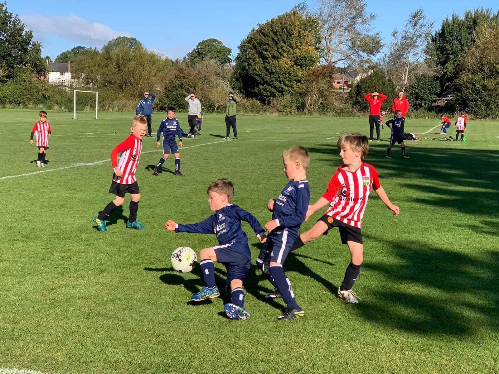 U8 Juniors host their first league game - Ross-on-line
